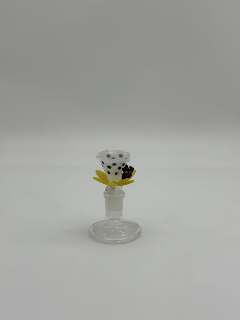 Flower Shape Cp Glass Cone Piece features a Lady Bug 14mm - East Coast ...