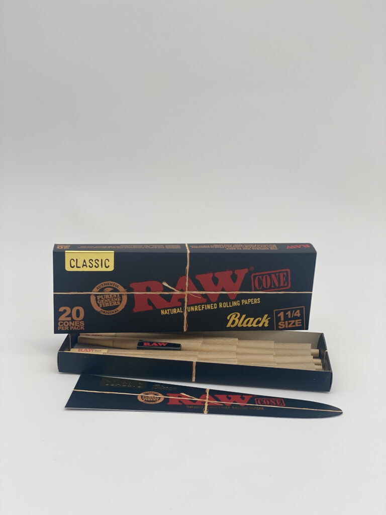 Raw prerolled Black Classic 1 1/4 size 20 pack - East Coast Bongs